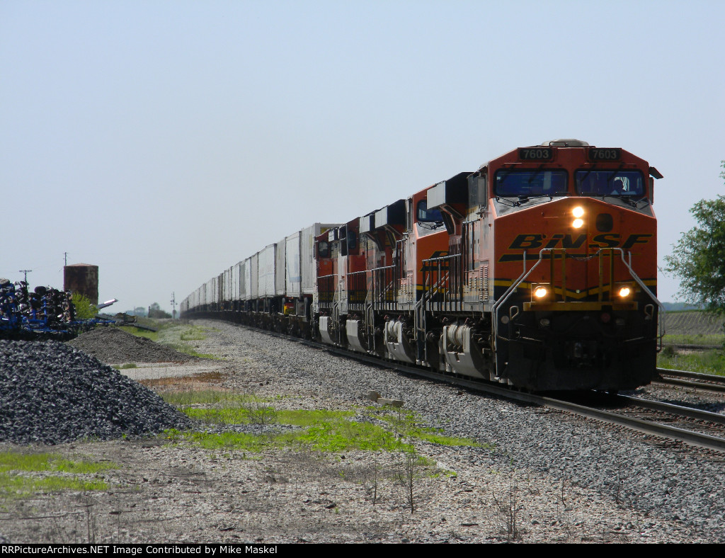 BNSF 7603